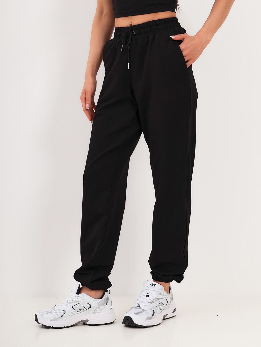 Спортивные брюки женские MOM №1 MOM-3170 черные 50
