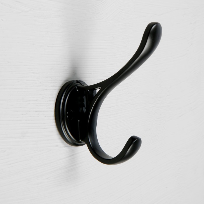 Крючок мебельный CAPPIO, двухрожковый, цвет черный